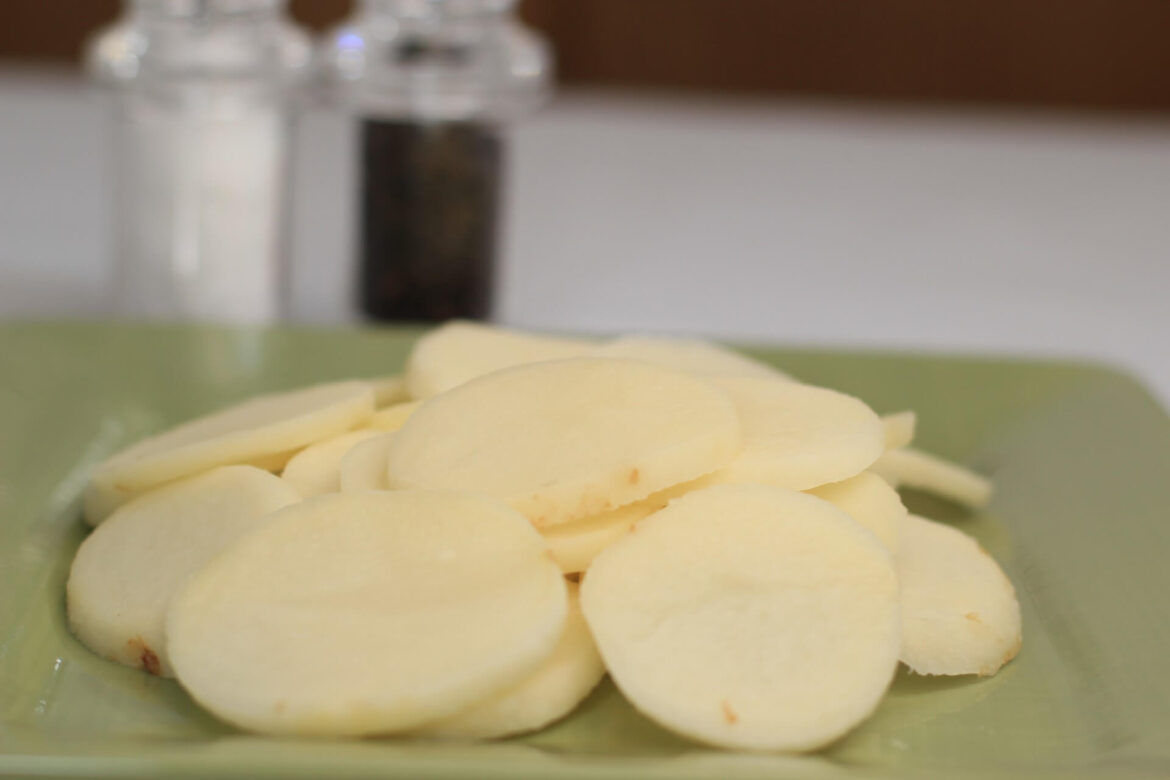 Swollen Cheeks from Tooth, Glands and Jaw, Eyes, Gum and How to Reduce ...