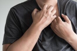 Rash on Stomach Causes, Pictures and Back, Breast, Groin, Belly Button ...