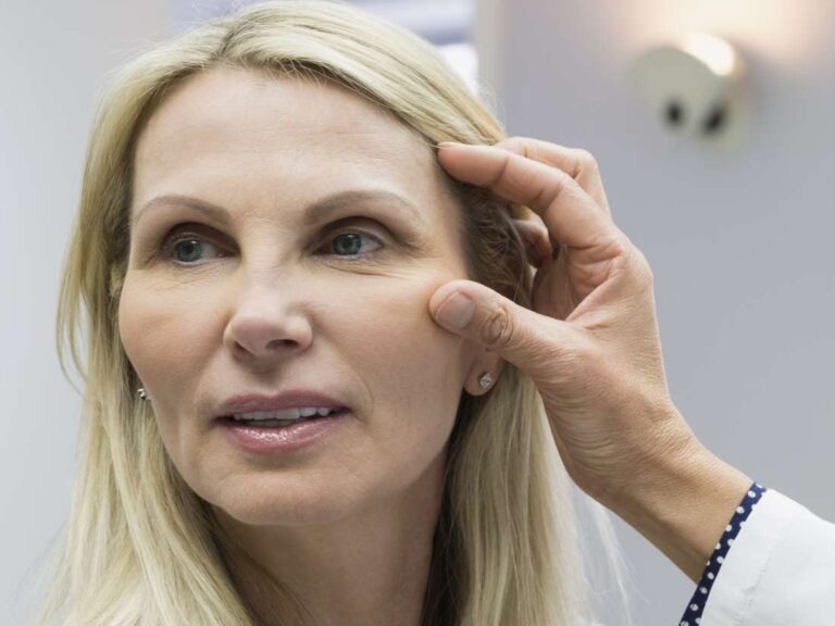 Swollen Cheeks from Tooth, Glands and Jaw, Eyes, Gum and How to Reduce ...