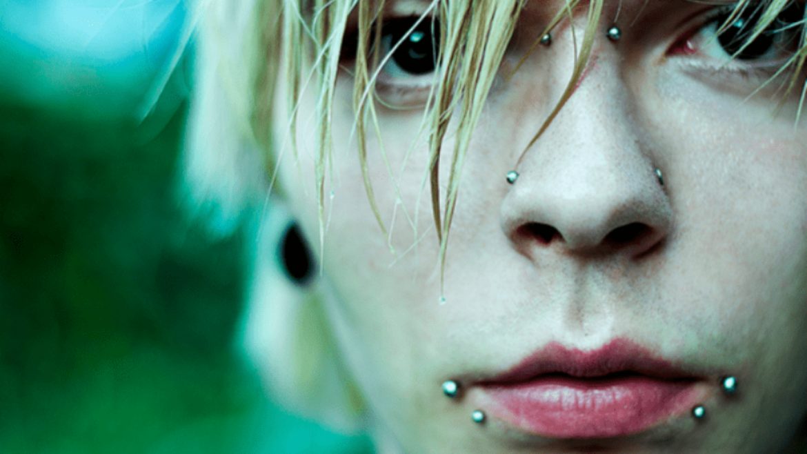 Dahlia Piercing Pictures, Aftercare, Healing, Scars and Jewelry ...