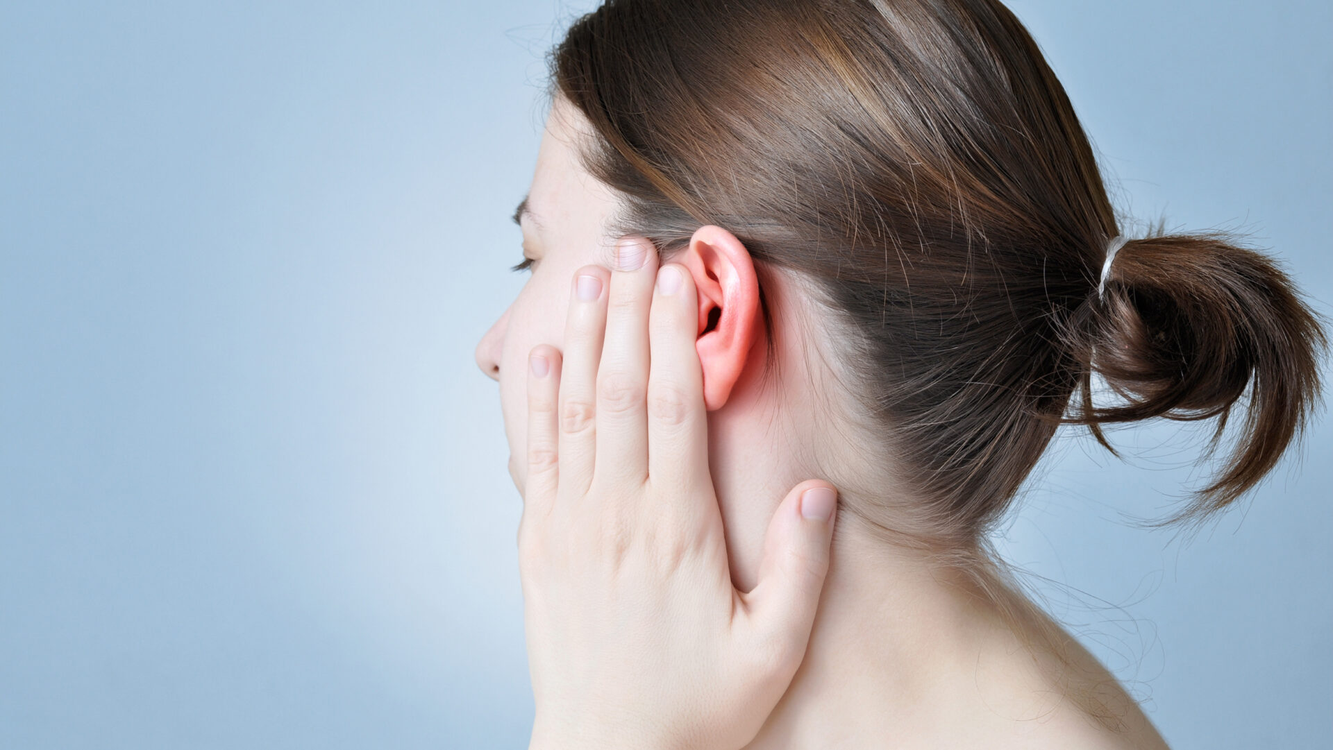 Swollen Ear Lobe Causes, Piercing, Abscess, Infection & Treatment ...