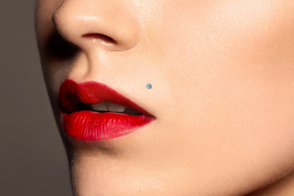 Red Swollen Infected Cartilage Piercing with Bump: Causes, Aftercare ...