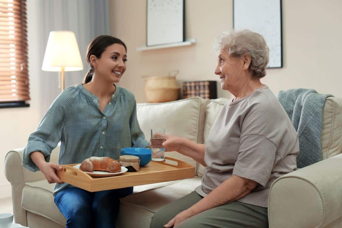 Making the Transition To Assisted Living: Tips and Advice for Families ...