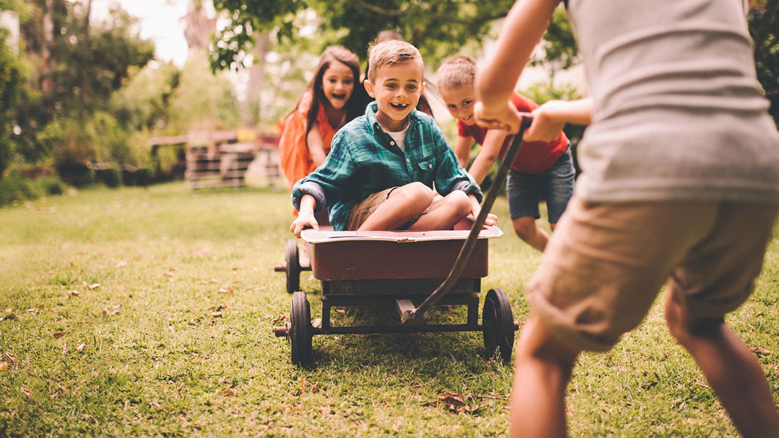 Fresh Air and Fun: This Is Why Your Kids Should Be Playing Outdoors ...